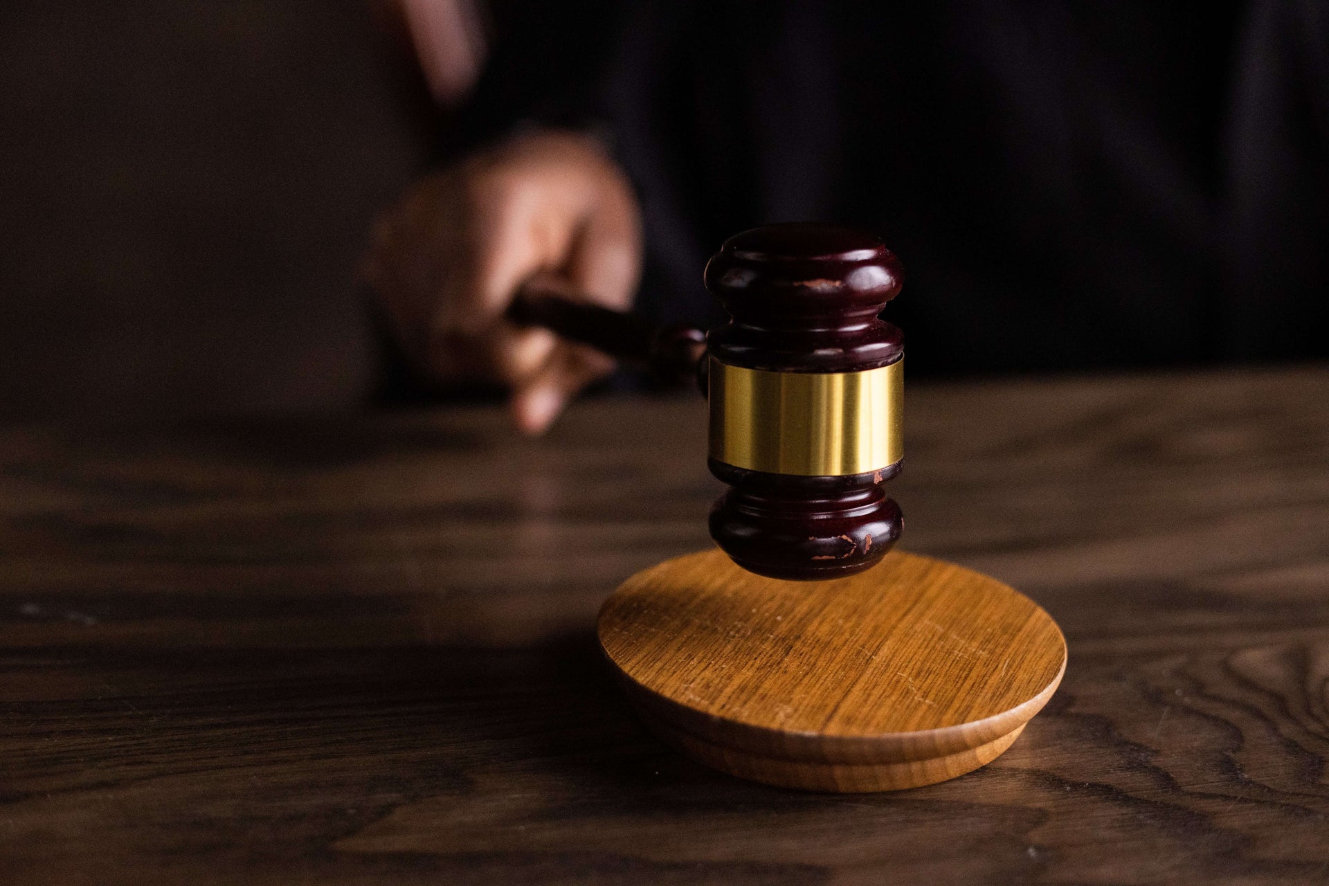 What to Wear: Judge Attire Guide – Judicial Shop