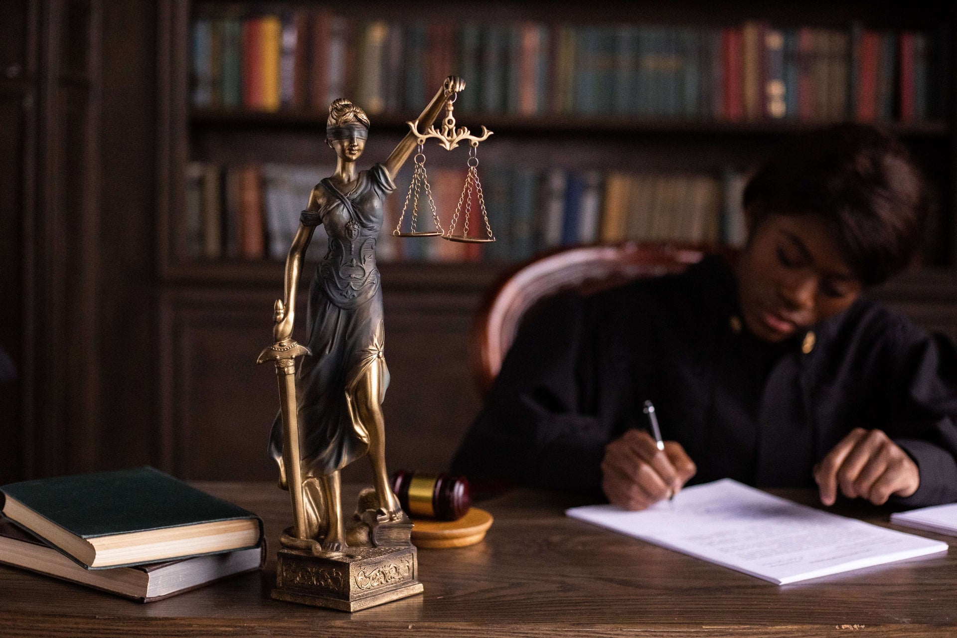 The Importance of Justice Robes in the Legal System – Judicial Shop